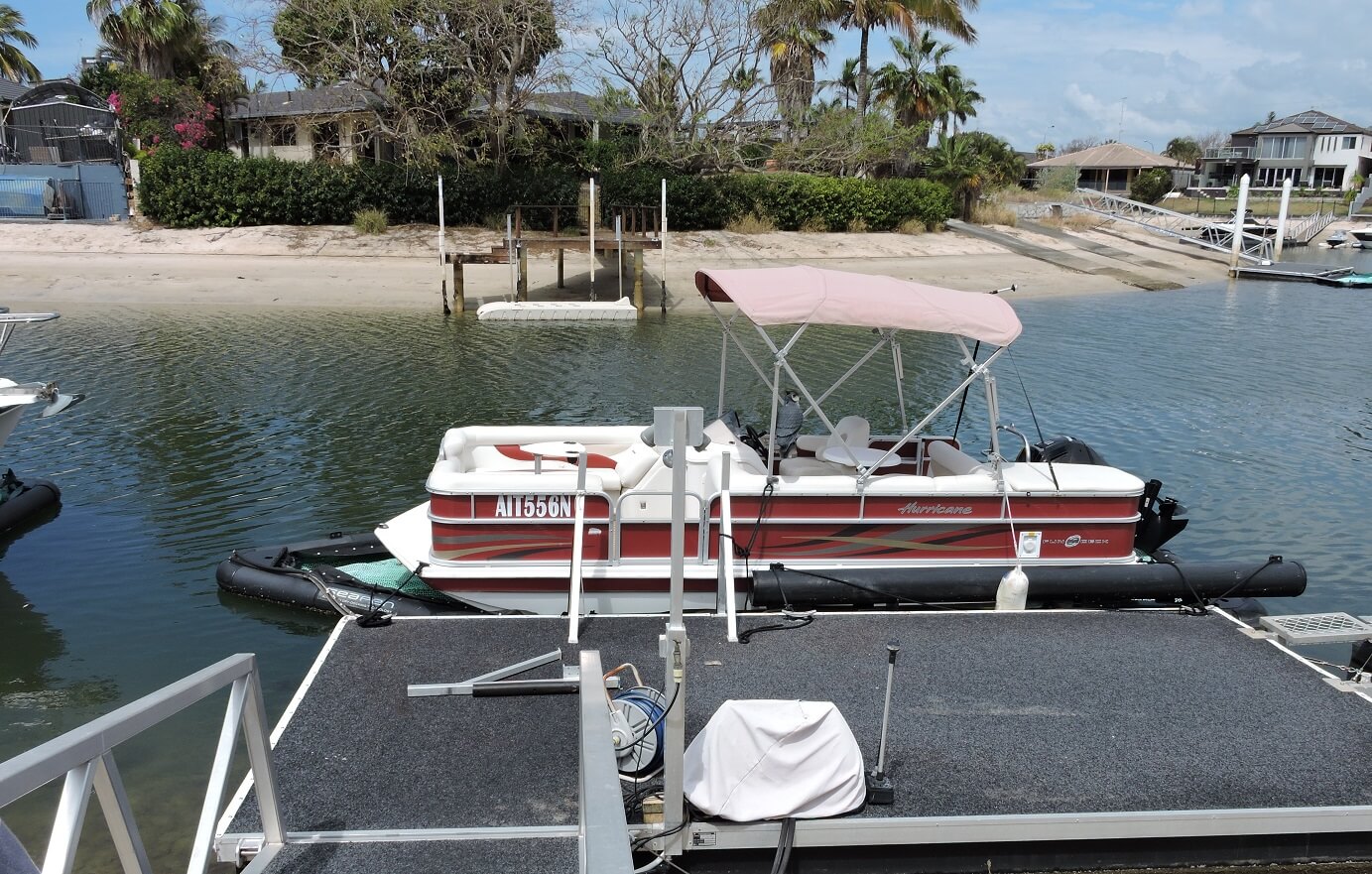 Marine Auctions - 2014 Hurricane 20ft Fundeck Fd 196 Ob Pontoon Boat