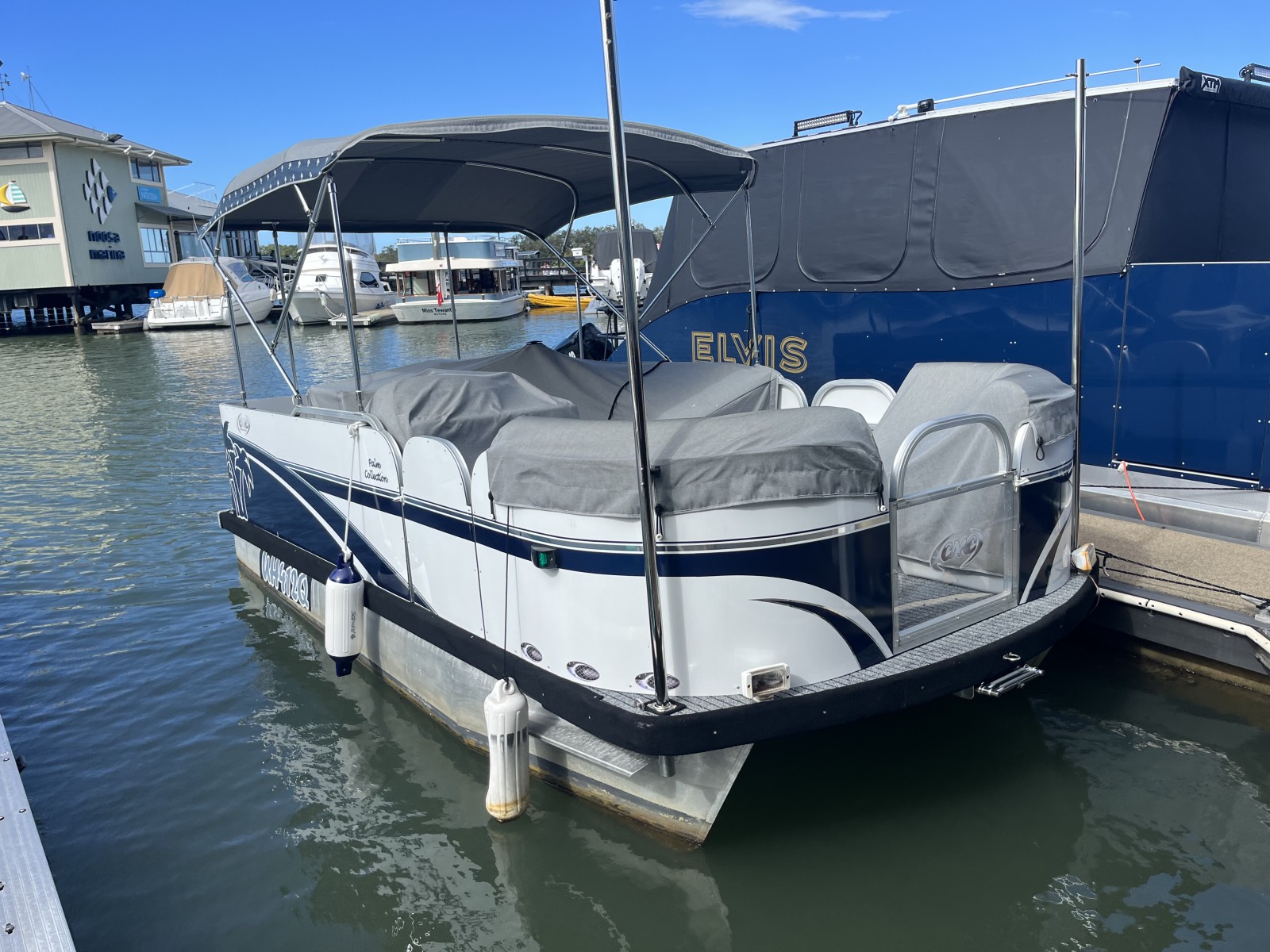 Marine Auctions - 2006 18ft Voyager Pontoon Boat